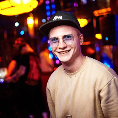 LOGO etc. images on Designspiration