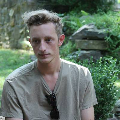 Thick Lines and Heavy Shapes images on Designspiration