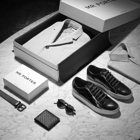 Color Palette generated based on #1A1A1A, #4F4F4F, #919191, #D3D3D3 ...