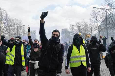 Photojournalism Inspiration on Designspiration