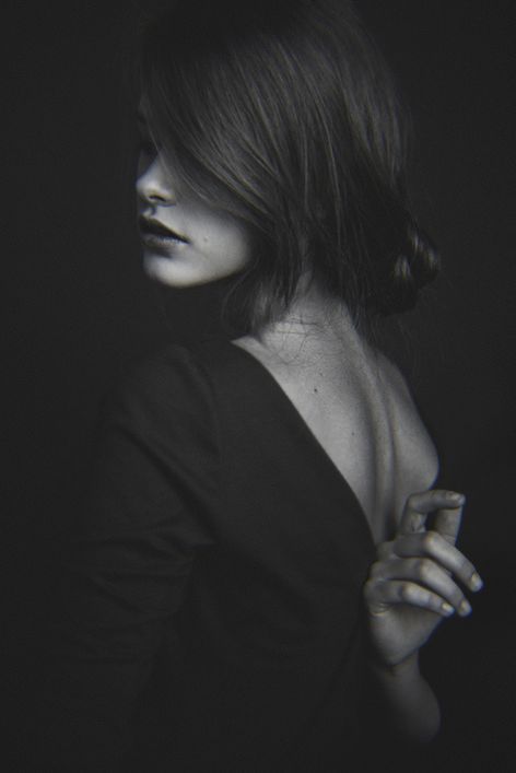 Color Palette generated based on #1A1A1A, #292929, #4A4A4A, #878787 ...